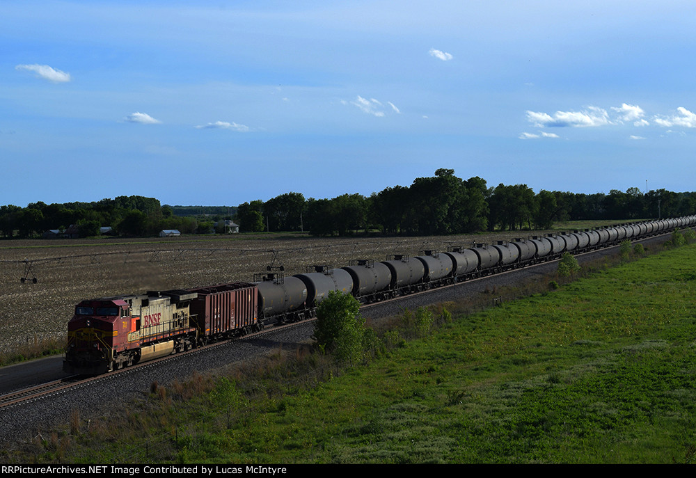 BNSF 741 DPU on westbound UP empty oil train